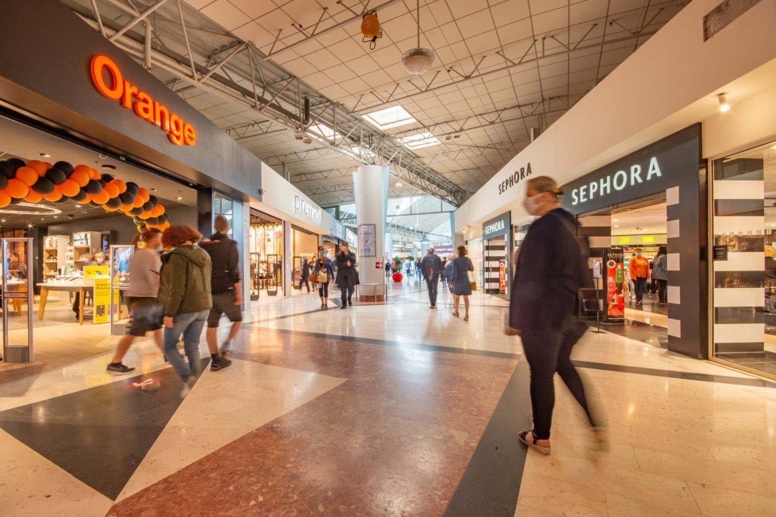 Réserver un emplacement dans la galerie - Centre Commercial Carrefour ...