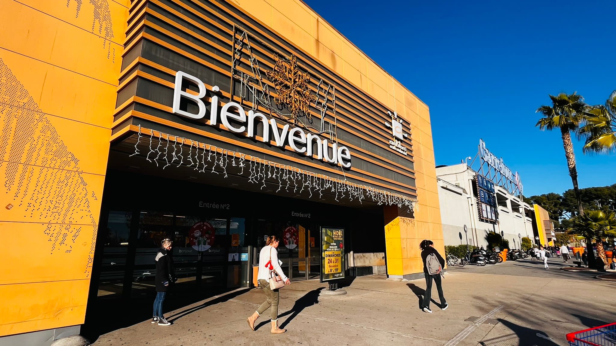 Infos pratiques - Centre commercial Carrefour Antibes