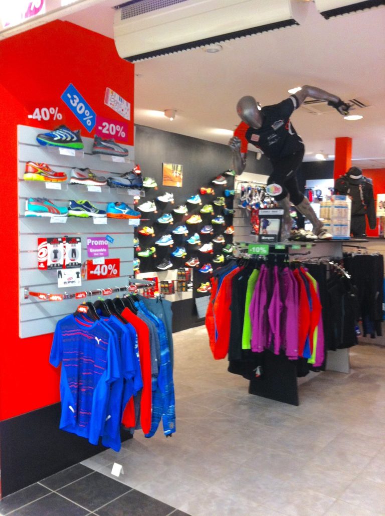 Centre Commercial Carrefour Ségny