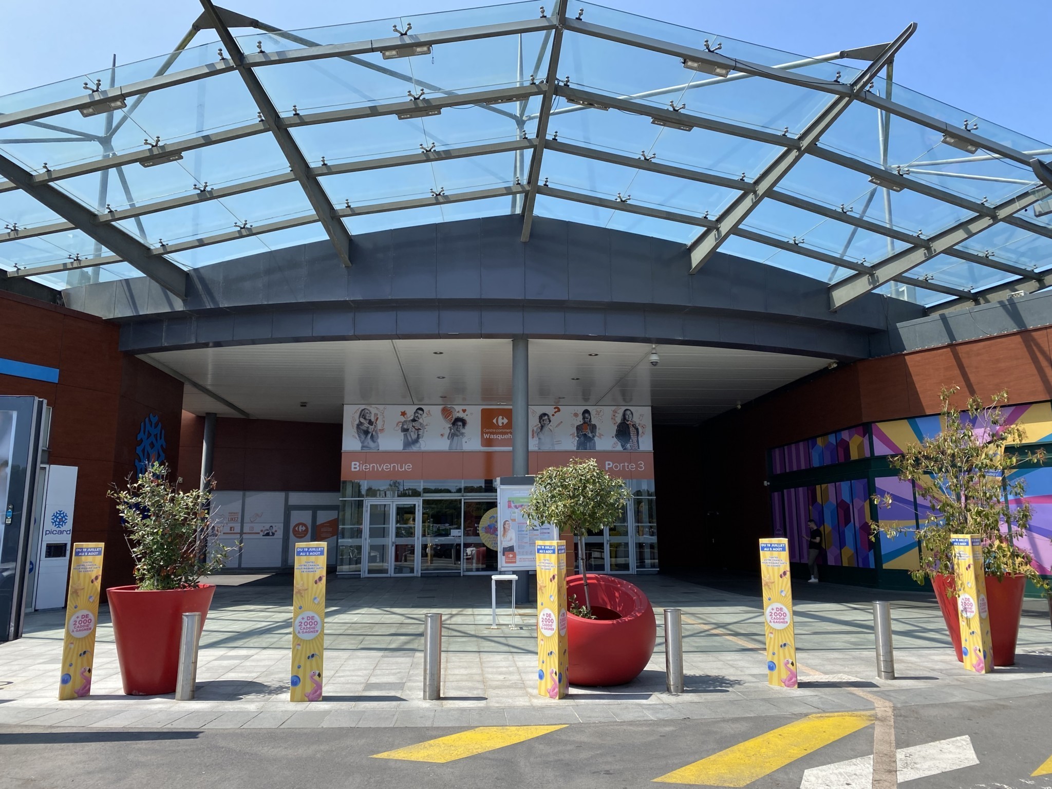 Centre commercial Carrefour Wasquehal : 55 boutiques et restaurants