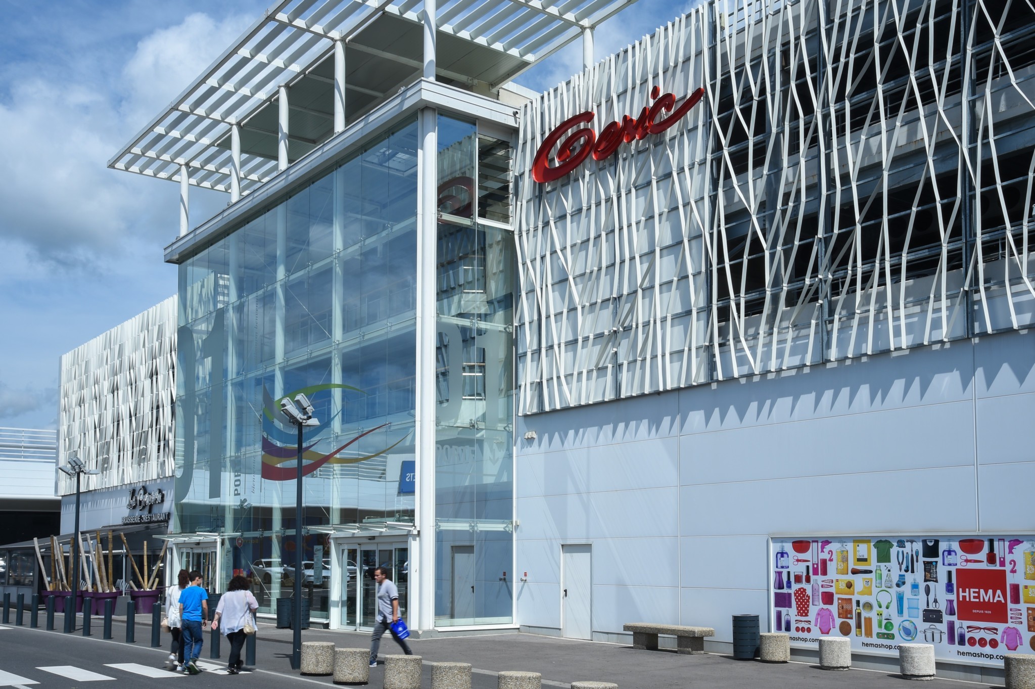 Centre Commercial Carrefour Geric Thionville : 125 boutiques et restaurants