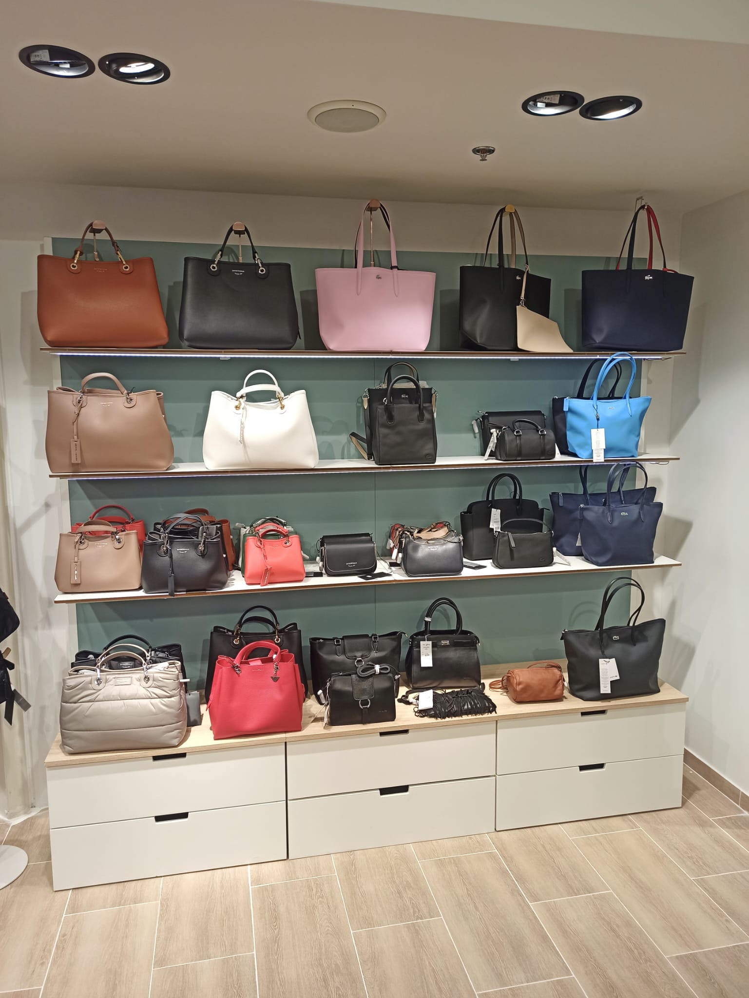 La Maro - Centre Commercial Pince-Vent